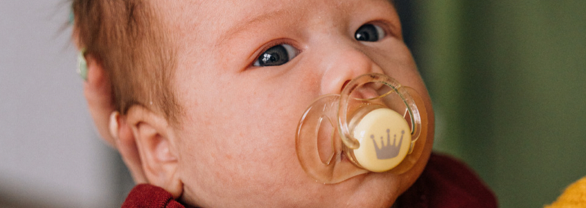 Dental problems and pacifier use in children | Sanident